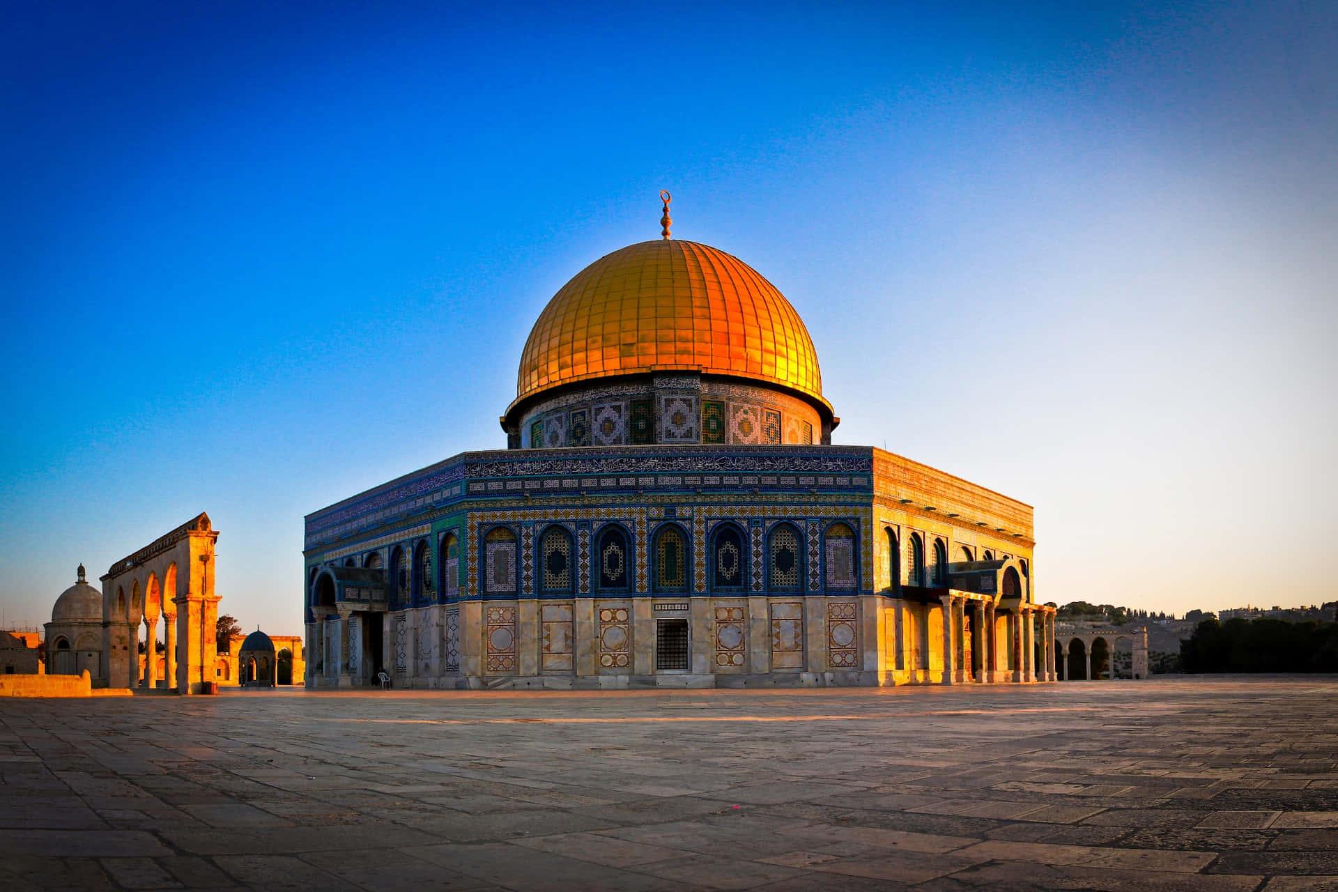 Al Aqsa Tour Packages 2025 | Affordable Spiritual Journey with Umrah Al ...